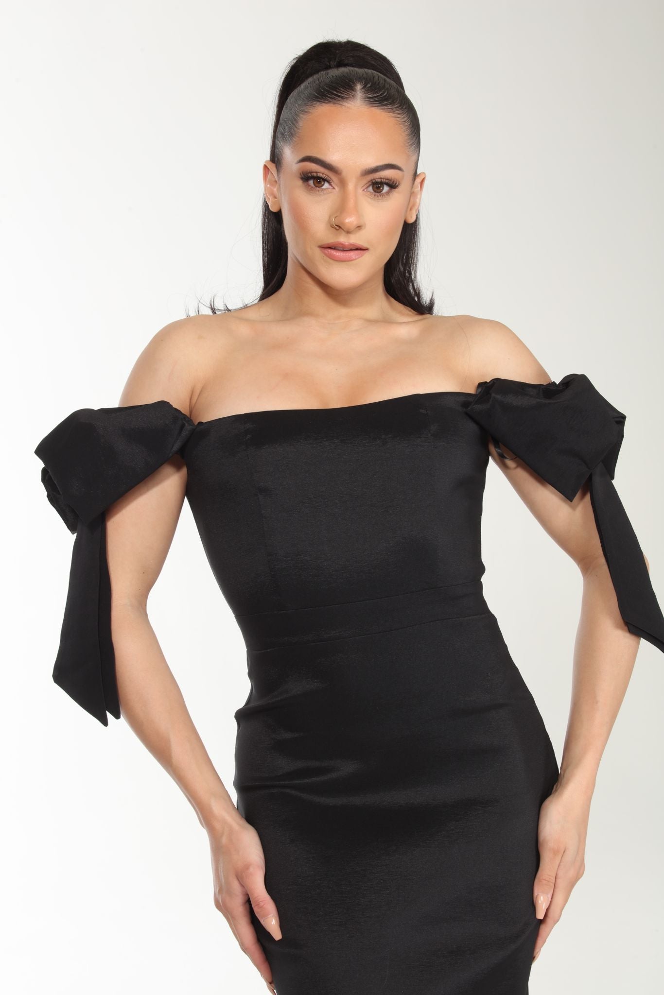 True excellence off the shoulder gown with detachable cape – Rubber Ducky